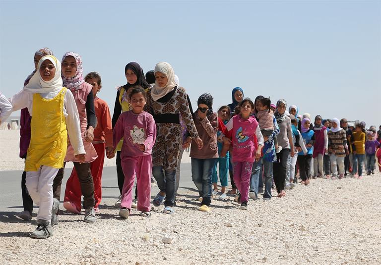 WHO and UNHCR join forces to improve health services for refugees ...