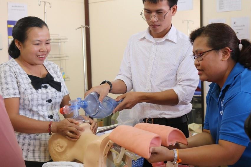 Health workers improve their ICU management skills for COVID-19 case ...