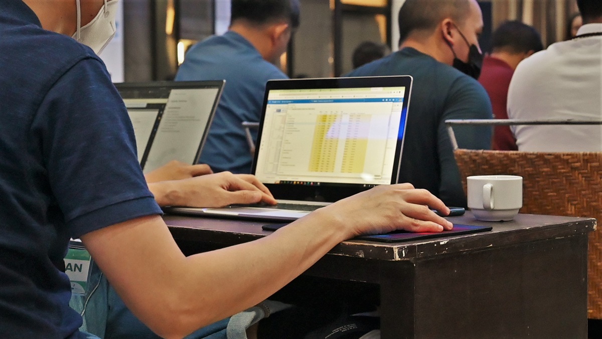 WHO, EU support the Philippines’ vaccine information system